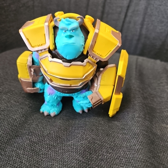 Disney | Toys | Mcfarland Disney Mirrorverse Sulley Tank 5 Action ...